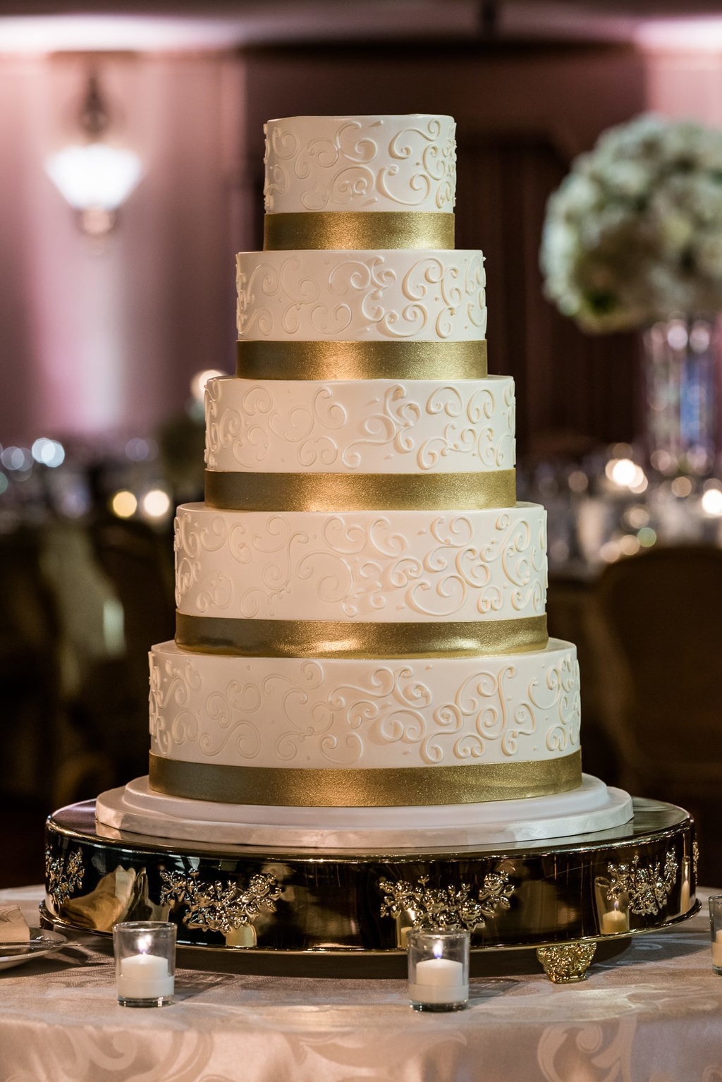 Custom Wedding Cakes – Bittersweet Pastry Shop