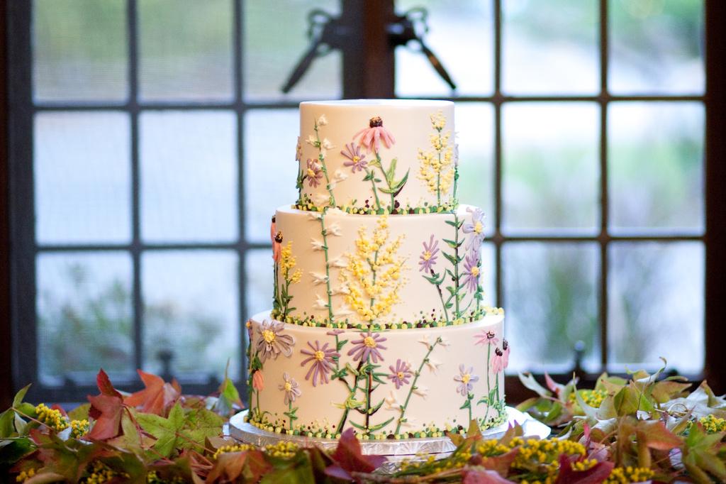 Custom Wedding Cakes – Bittersweet Pastry Shop