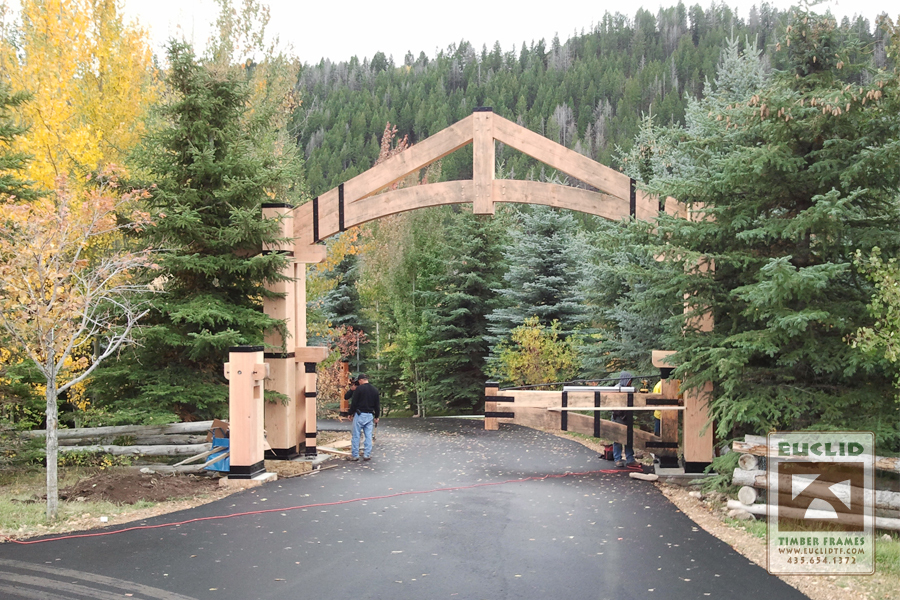 Timber Frame Gates – Euclid Timber Frames, LC